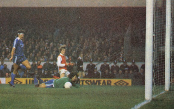 graham moseley | The Goldstone Wrap
